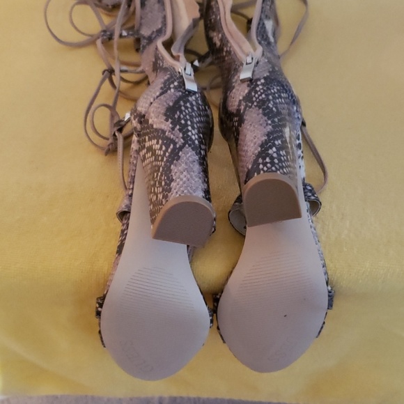 Guess | Shoes | Nwot Guess Snake Print Gladiator Sandals | Poshmark